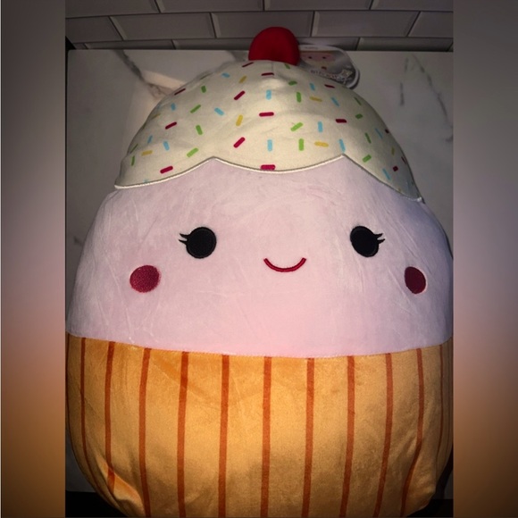 Squishmallows | Toys | Nwt 4 Clara The Ice Cream Sundae Squishmallow ...